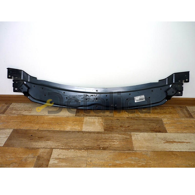 Кронштейн бампера передний центральный верхний для Ниссан Патрол Y62